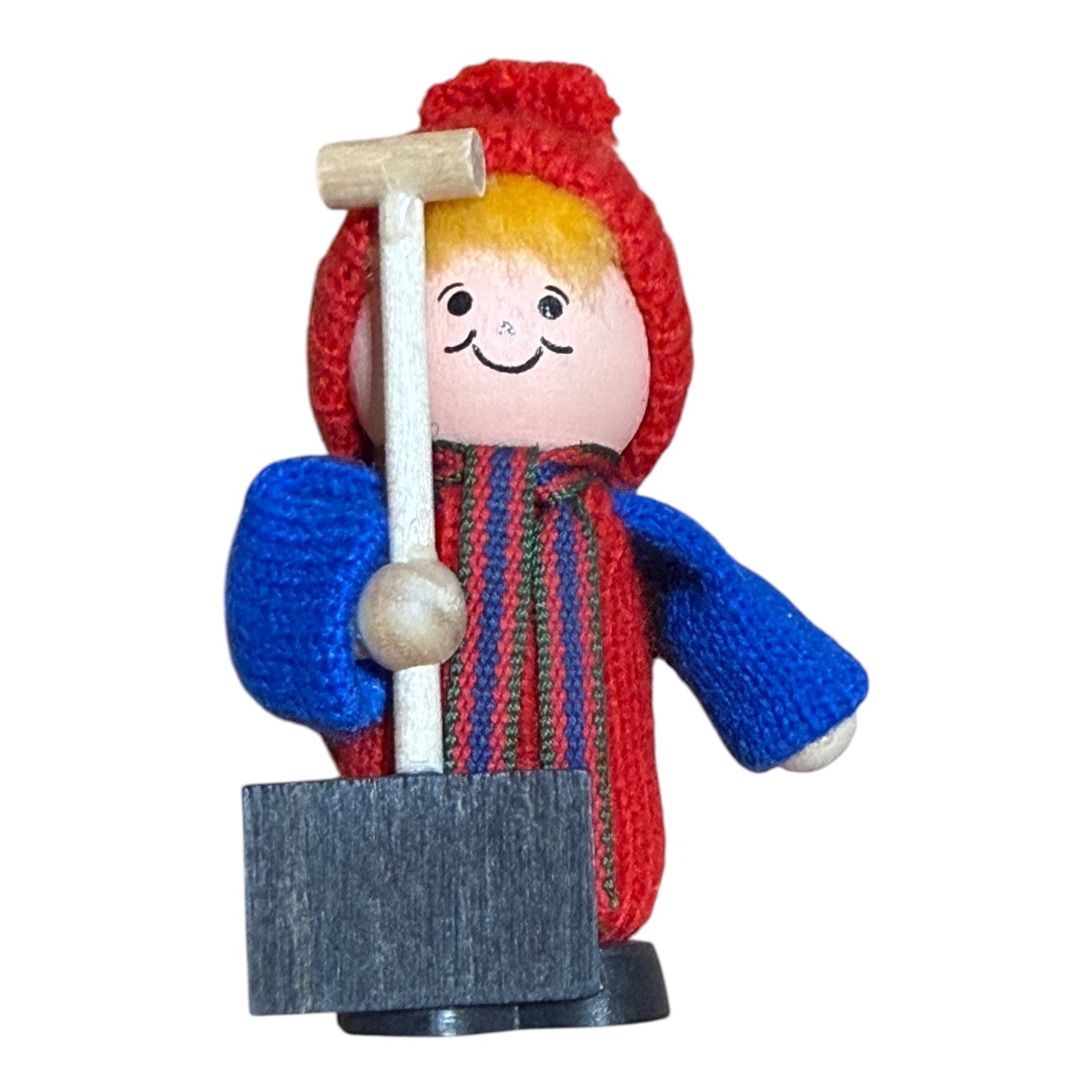 Tomte Boy with Shovel – Emma Jeans
